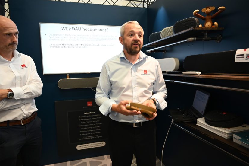 iO-4 & iO-6: Dali feiert Kopfhörer-Debüt auf der IFA 2019 - HIFI.DE