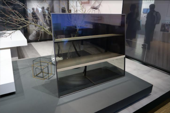 Design-Studie auf der IFA: Transparenter Fernseher von Panasonic - HIFI.DE