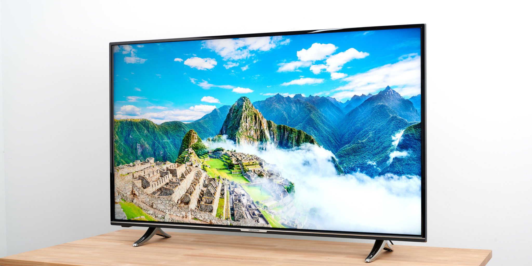 ALDI 55-Zoll Fernseher für 299 Euro: Medion X15515 im Test ...