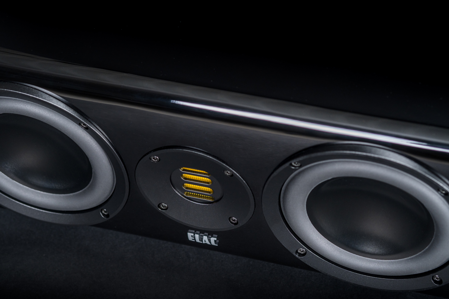 ELAC Solano: Neue Lautsprecher-Serie aus Kiel - HIFI.DE