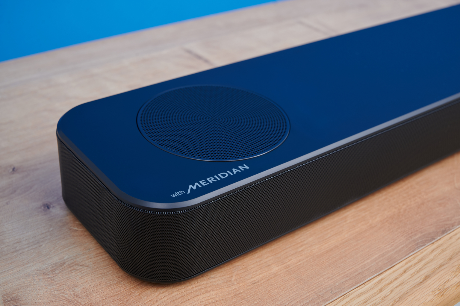 Atmos-Soundbar LG DSP8YA im Test: Wie gut klingt 3D-Sound von LG? - HIFI.DE