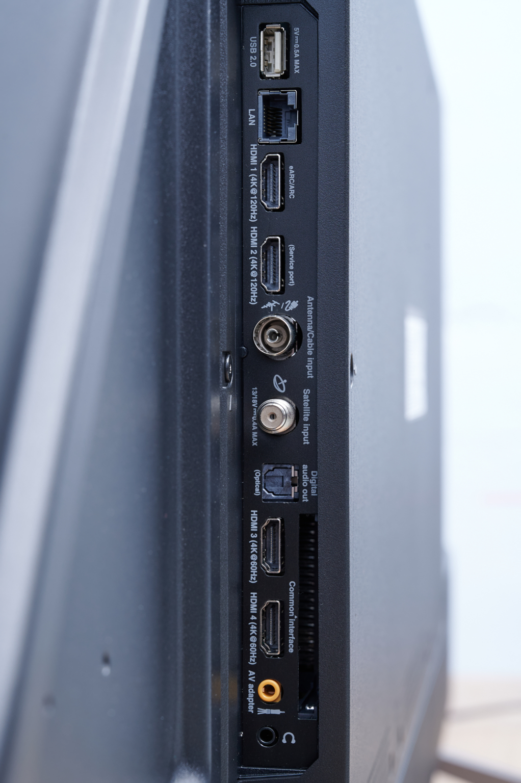 TCL C728 im Test: QLED von TCL auf Samsung-Niveau? - HIFI.DE