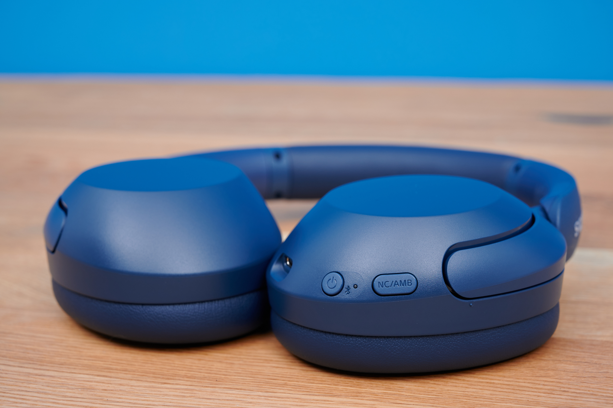 Sony WH-XB910N im Test: Die günstigere Alternative zum XM4? - HIFI.DE