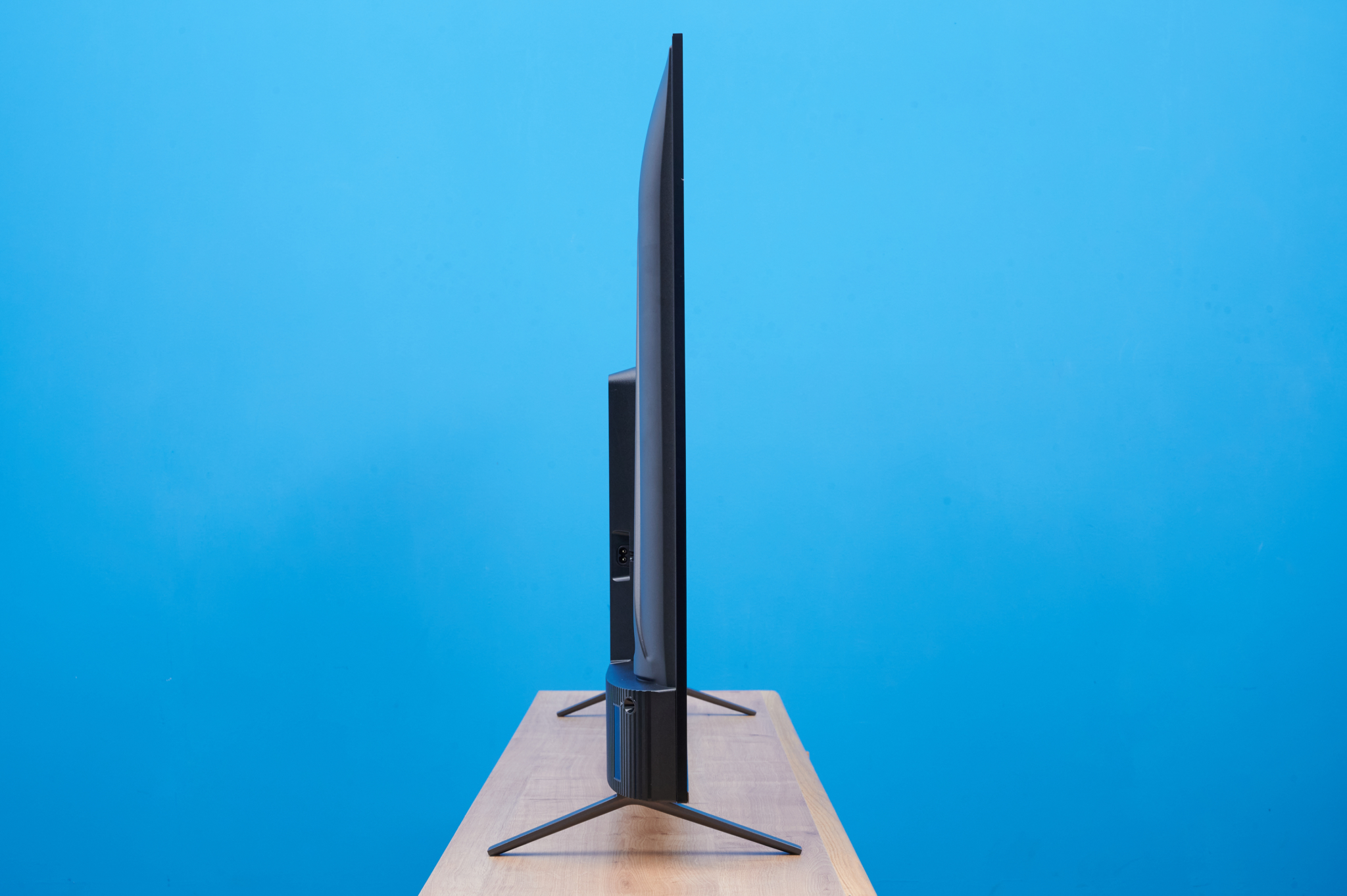 TCL C725 im Test: Hält das QLED-Schnäppchen, was es verspricht? - HIFI.DE