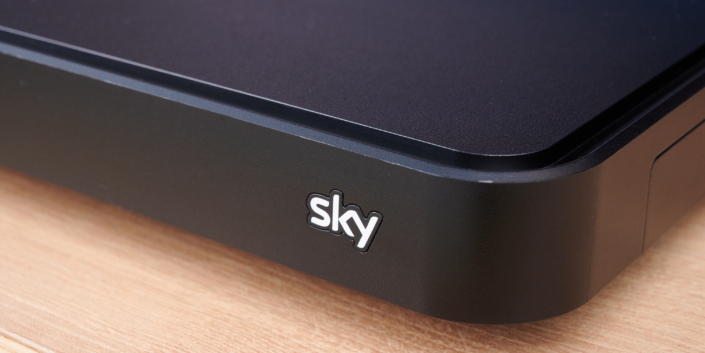 Sky oder Wow: Welcher Dienst ist besser? - HIFI.DE