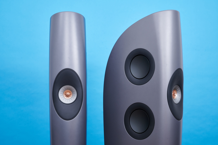 KEF Blade Two Meta im Test: So klingt der schlanke Luxus-Speaker - HIFI.DE