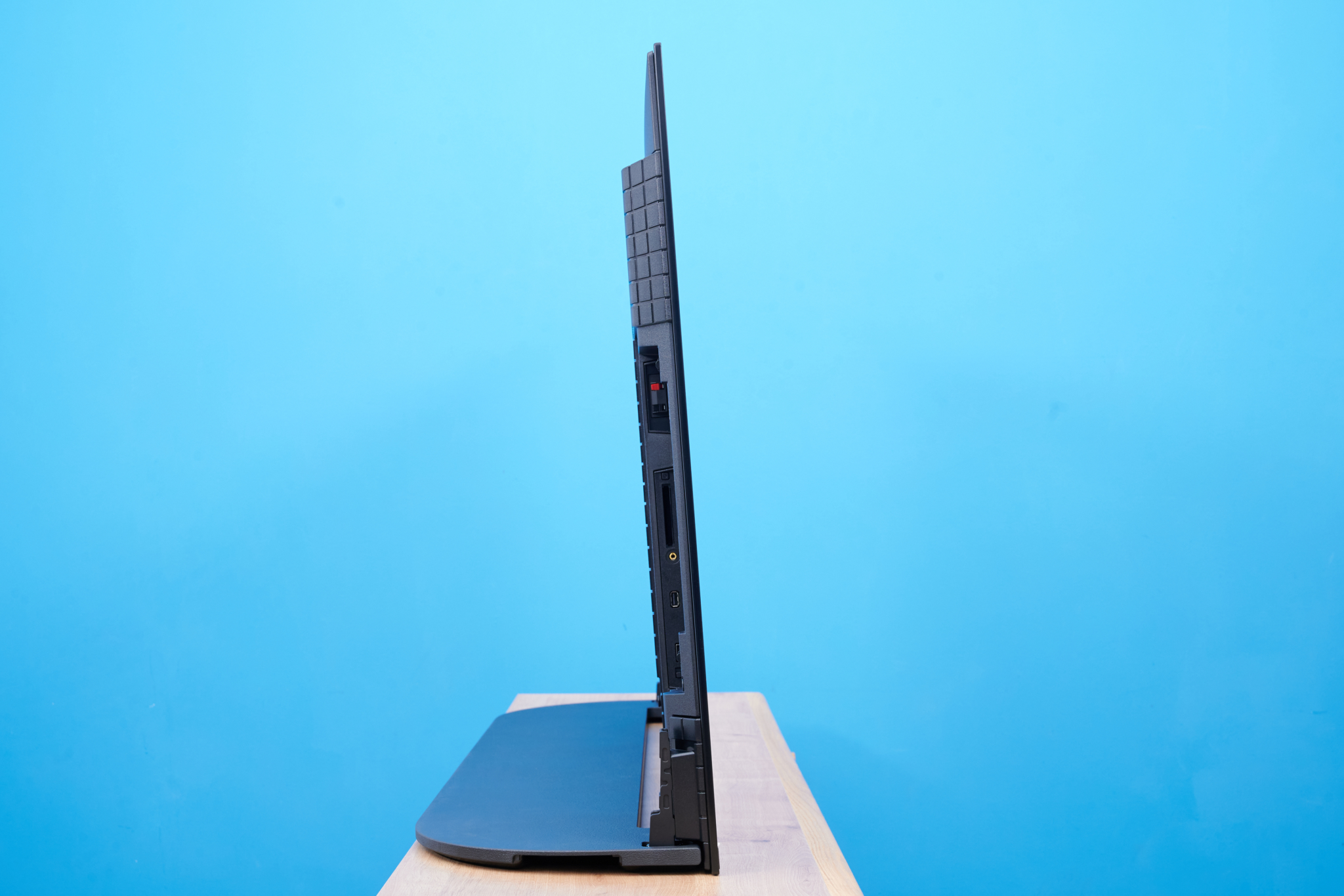 Sony A95K im Test: Erstmalig mit QD-OLED Panel - die neue OLED-Referenz ...