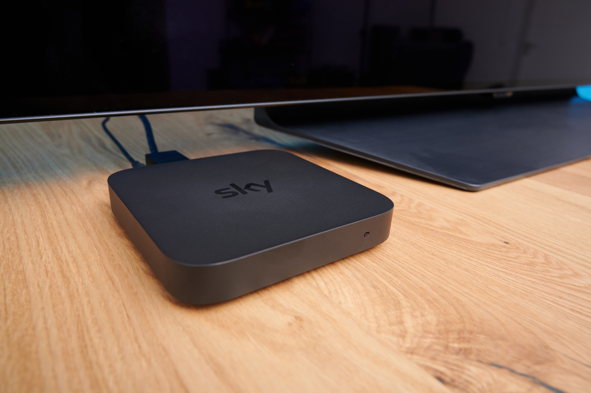 Sky Q IPTV Box im Test: Besser als der Sky Q Receiver? - HIFI.DE