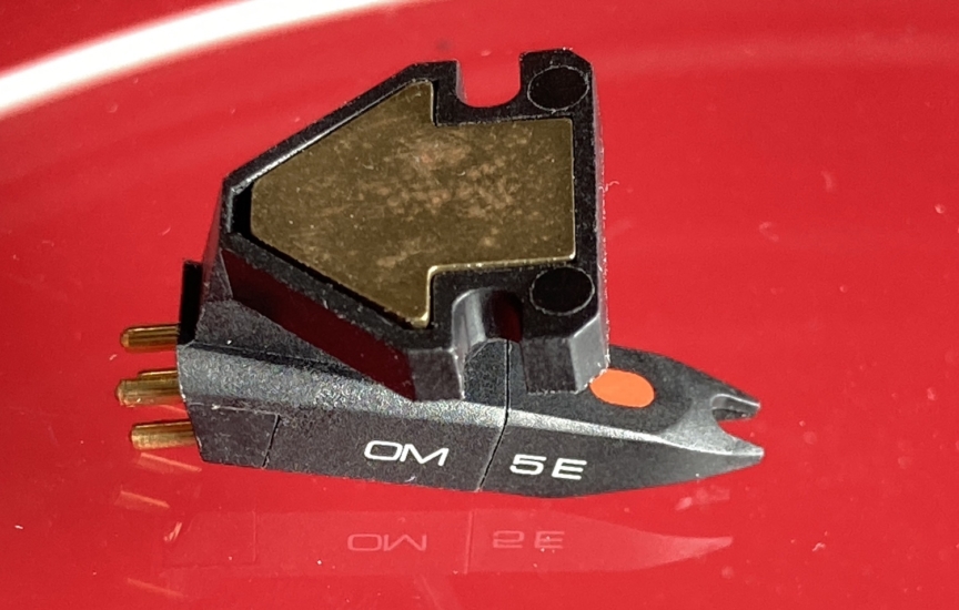 Ortofon OM 5E im Test: Bewährter Tonabnehmer-Klassiker - HIFI.DE