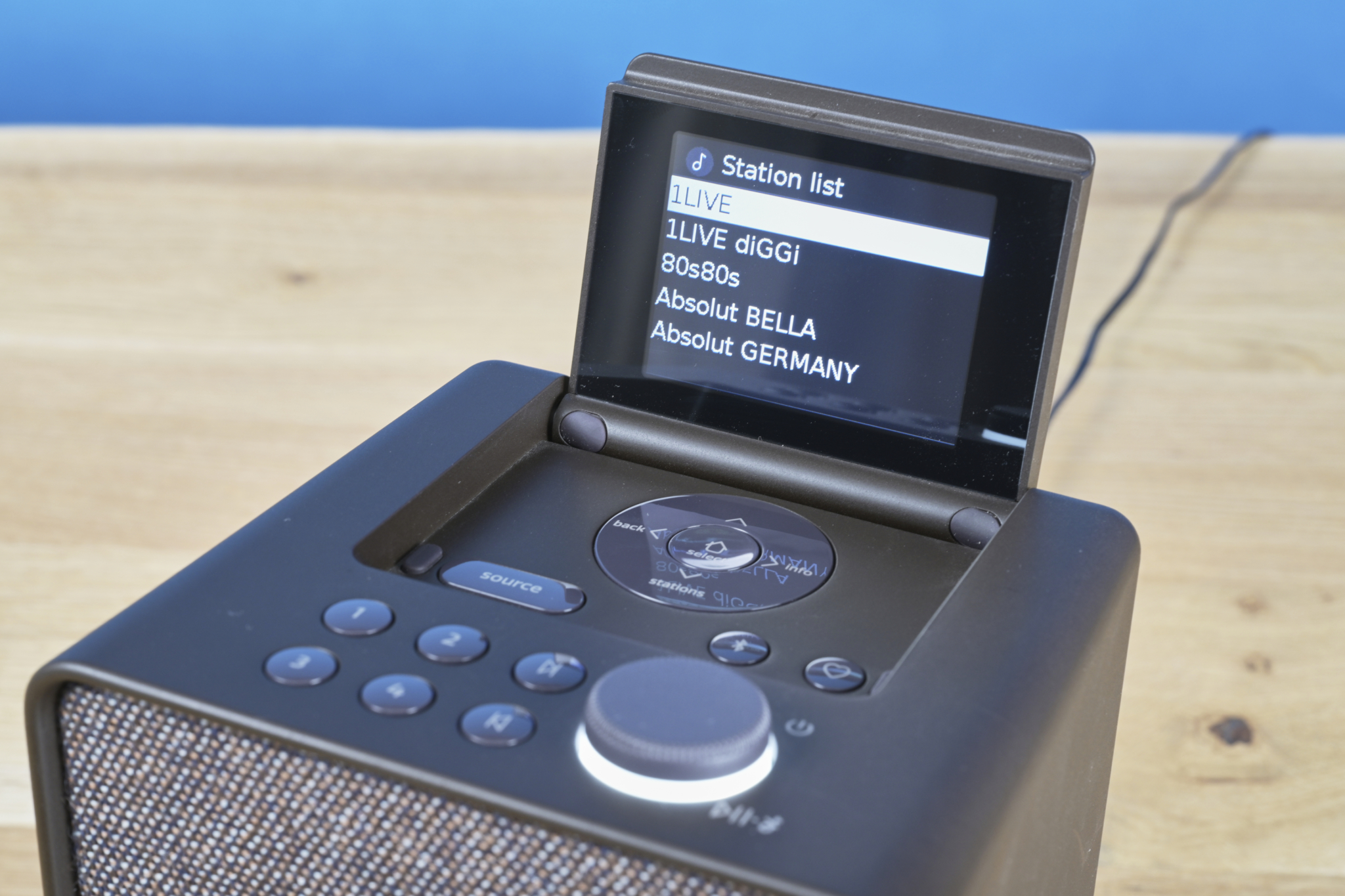 Pure Evoke Spot im Test – Stylisches Digitalradio mit Streaming-Skills ...