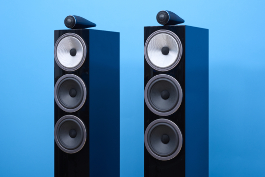 B&W 703 S3 im Test: Präzise HiFi-Maschine - HIFI.DE