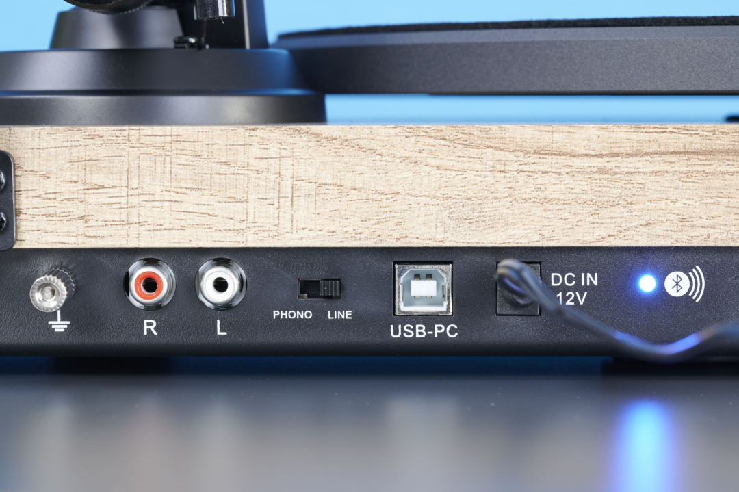 Lenco LBT-188 im Test: Günstiger Alleskönner mit Bluetooth - HIFI.DE