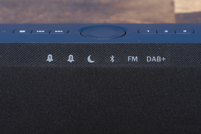 Teufel Radio One im Test: Kleiner Radiowecker mit Wumms - HIFI.DE