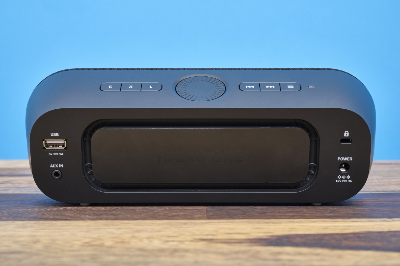 Teufel Radio One im Test: Kleiner Radiowecker mit Wumms - HIFI.DE