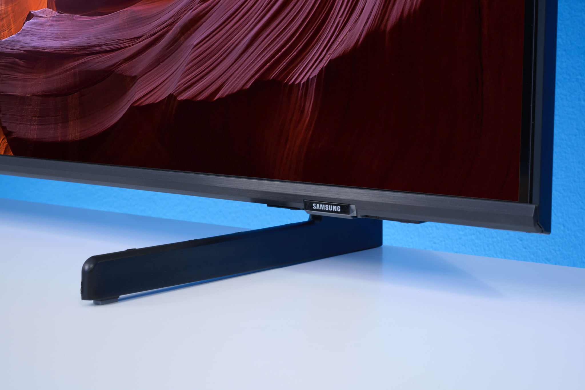 Samsung Q60B im Test - Wie gut ist der Einstiegs-QLED? - HIFI.DE