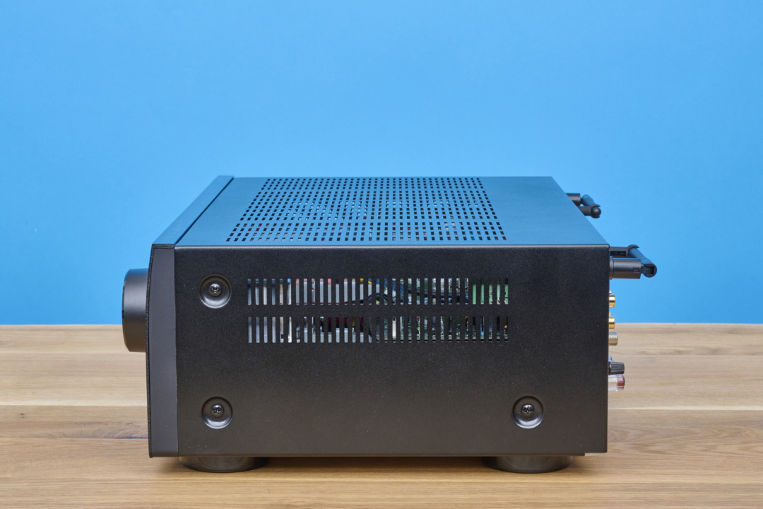 Denon DRA-800H im Test: Der Heimkino-Spezialist unter den Stereo ...