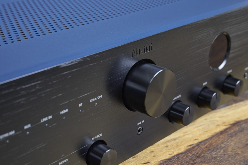 Magnat MA 700 im Test: Vollverstärker mit Röhrensound und viel Komfort ...