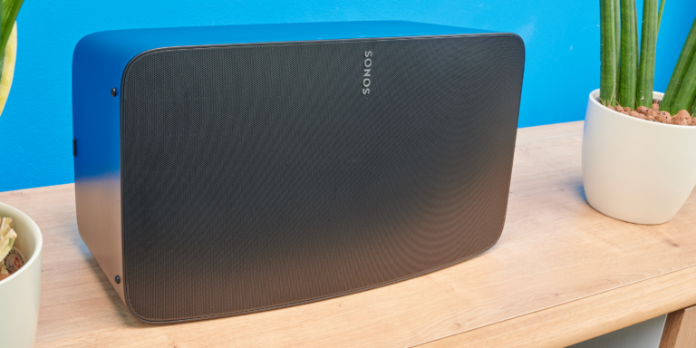 Sonos Era 300 vs. Sonos Five: Dolby Atmos oder Stereo - HIFI.DE