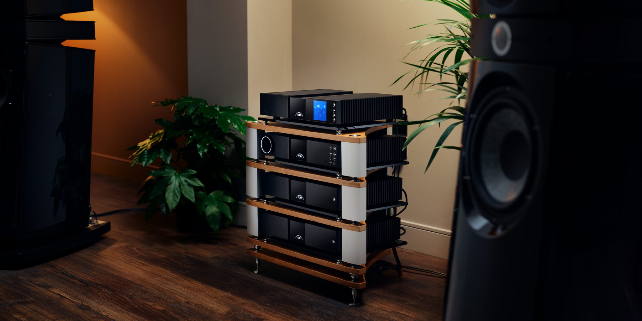 Naim: New Classic 300-Serie enthüllt auf der High End 2023 - HIFI.DE