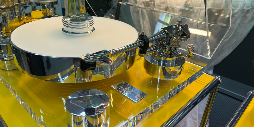 Transrotor: Neuer Plattenspieler Bellini auf der High End 2023 - HIFI.DE