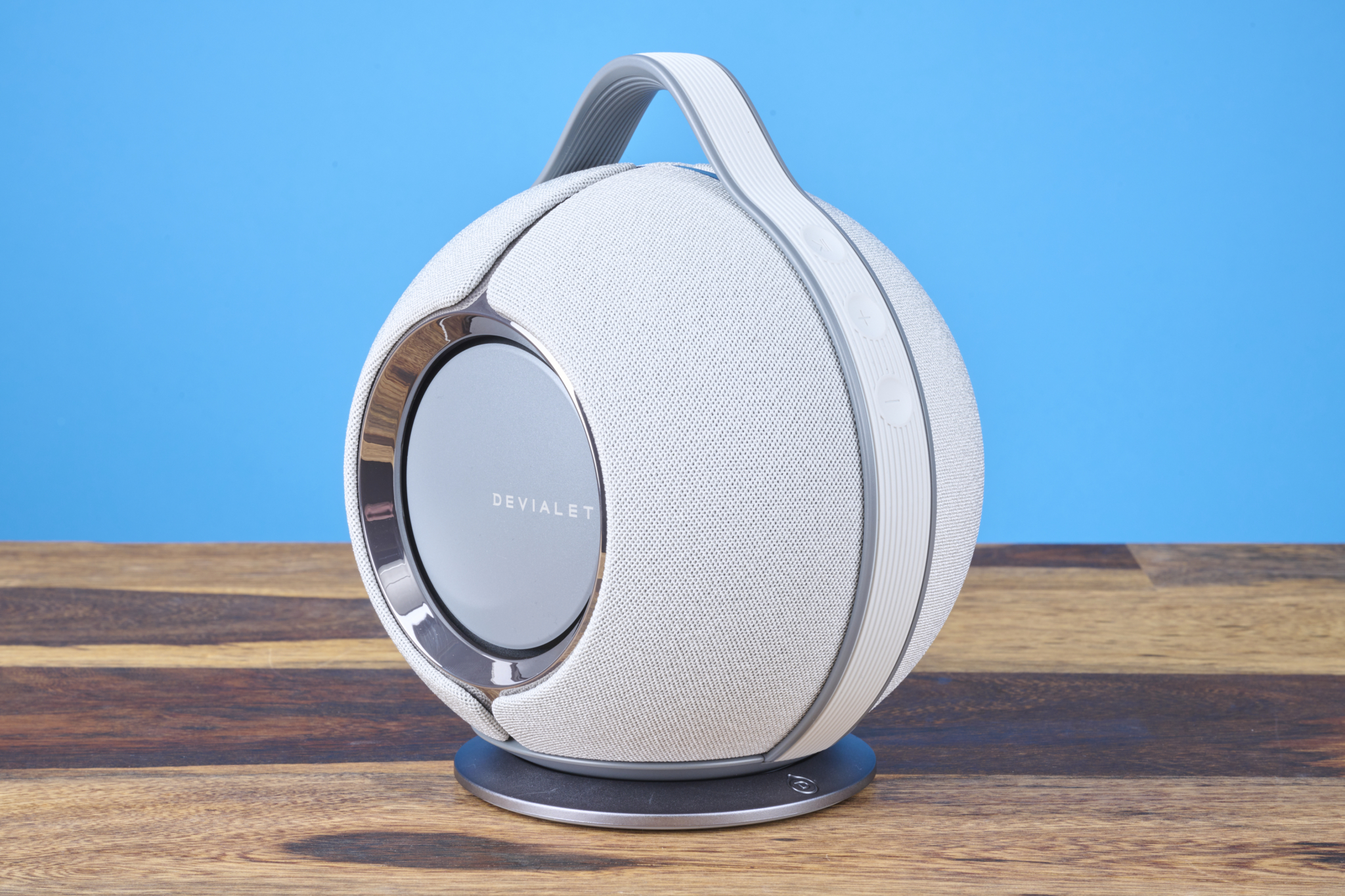 Devialet Mania im Test: WLAN und Bluetooth im Raumschiff-Look - HIFI.DE