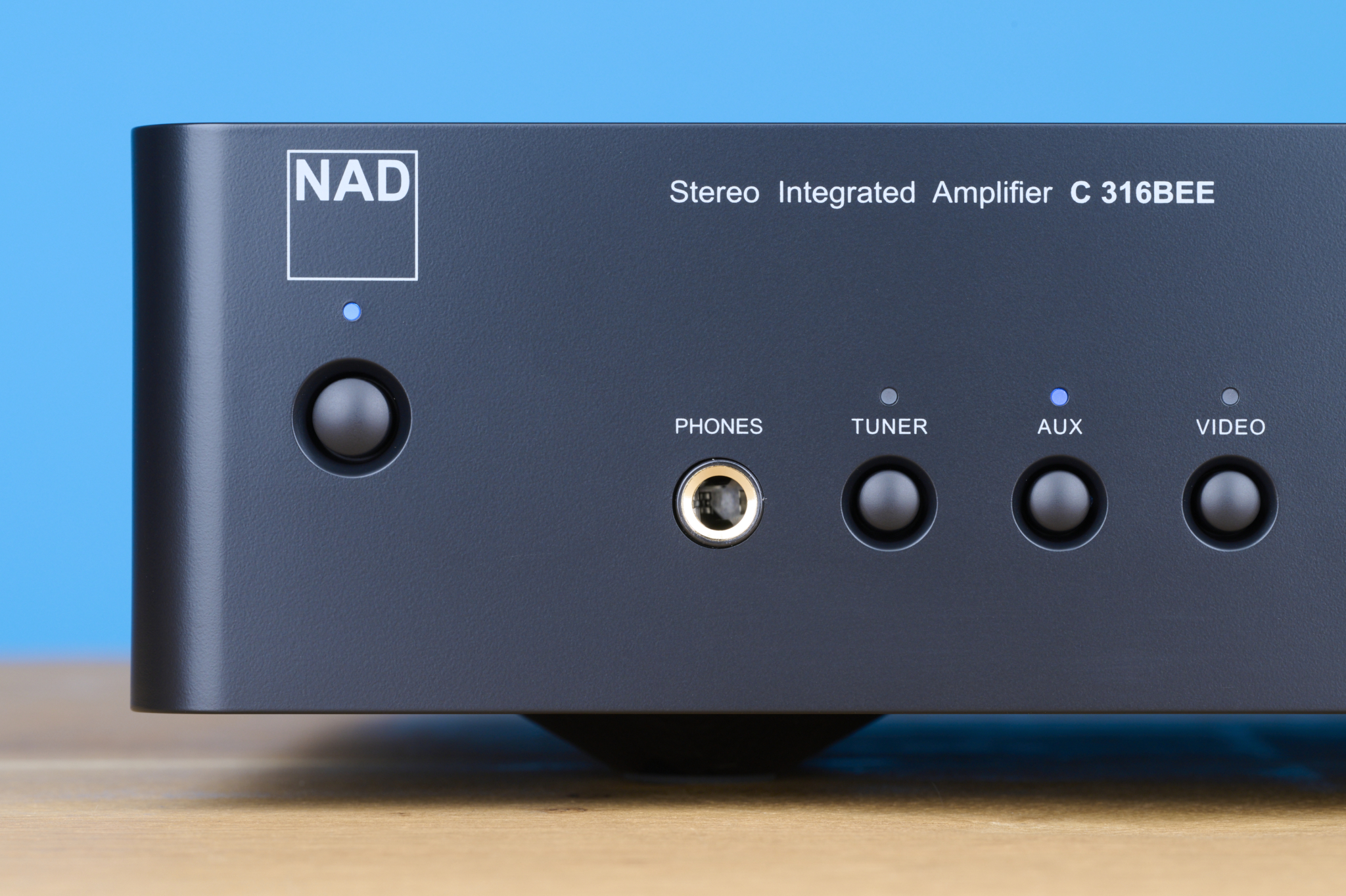 NAD C 316BEE V2 im Test: Wie aktuell ist der HiFi-Klassiker? - HIFI.DE