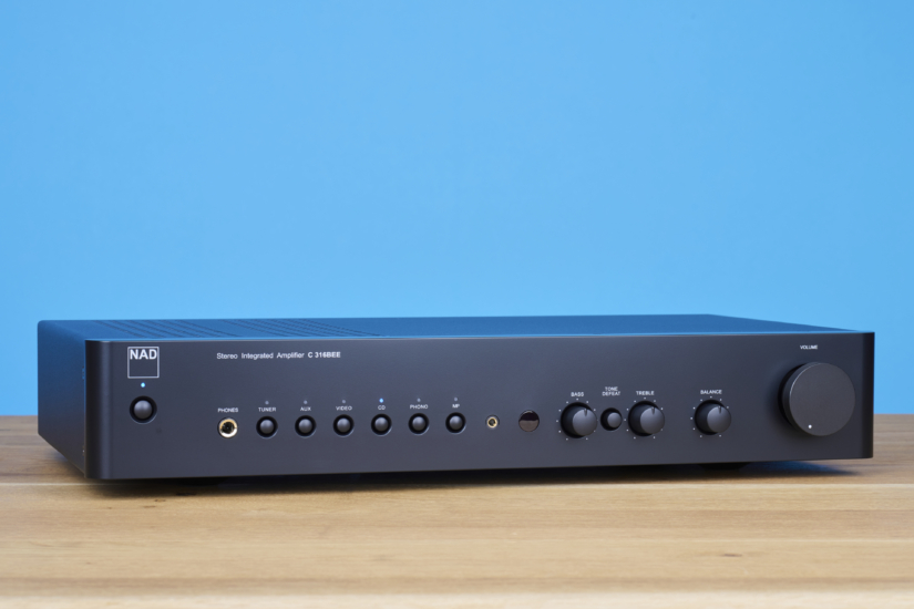 NAD C 316BEE V2 im Test: Wie aktuell ist der HiFi-Klassiker? - HIFI.DE
