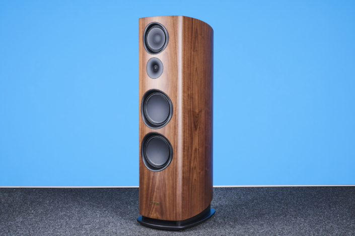 Canton Reference 2 im Test: Souveräner Alleskönner - HIFI.DE