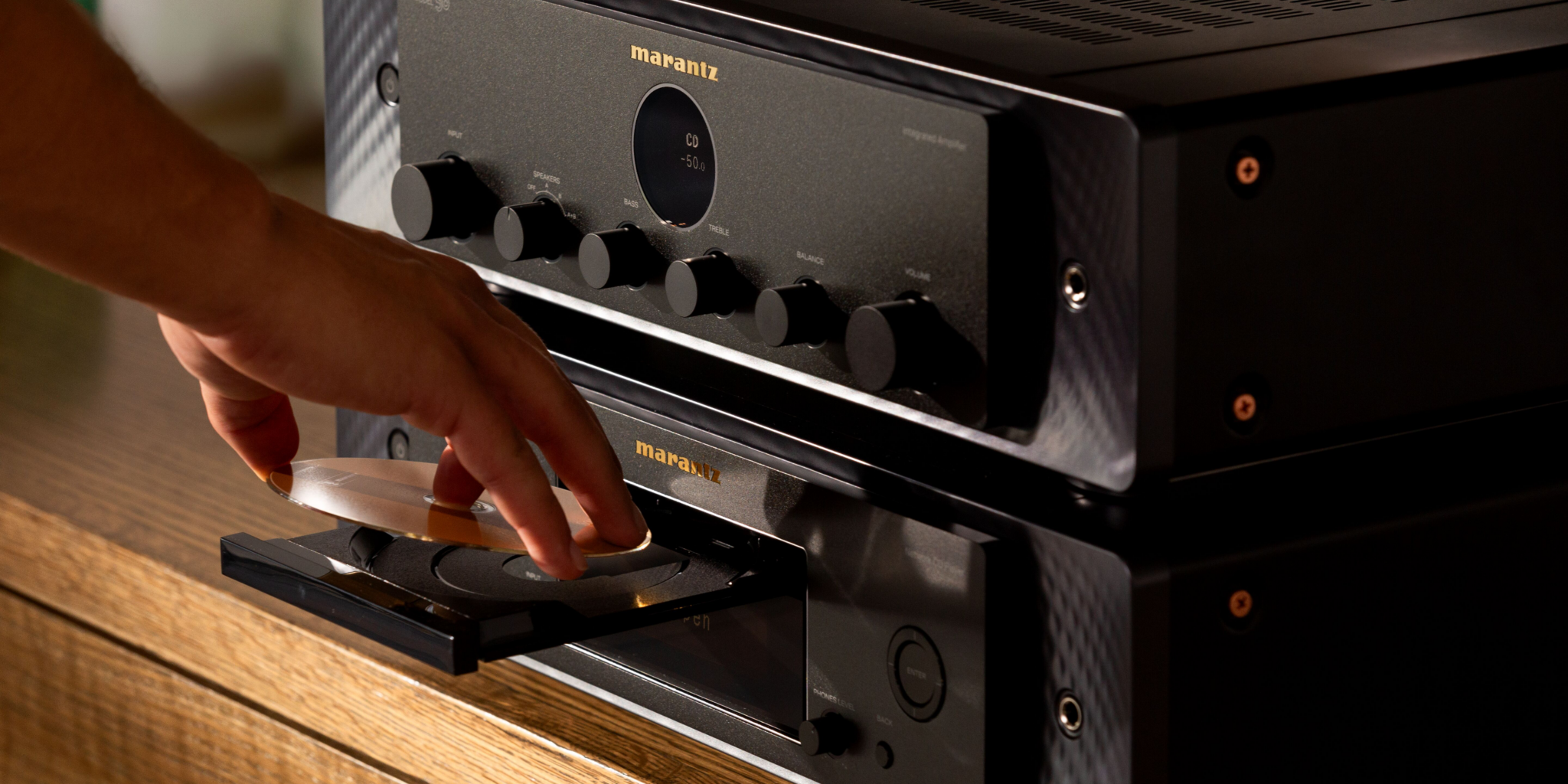 Marantz Model 50: Neuer Verstärker und passender CD-Player fürs Musik ...