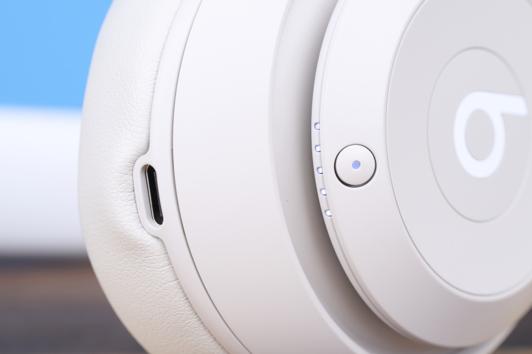 Beats Studio Pro im Test: Günstige Alternative zu Apples AirPods Max ...