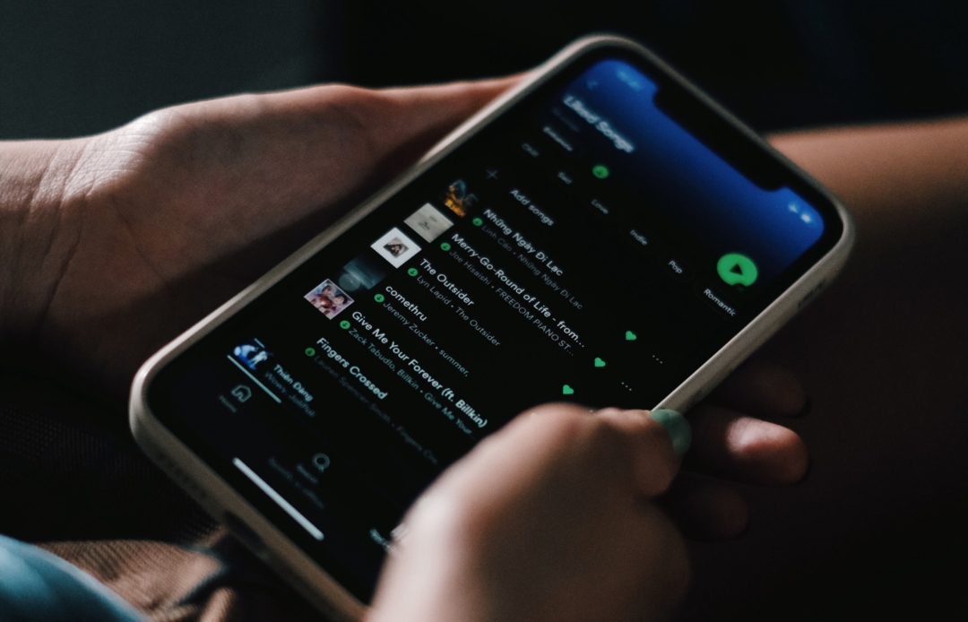 Spotify: Gemeinsame Playlist erstellen mit Freunden und Familie - HIFI.DE