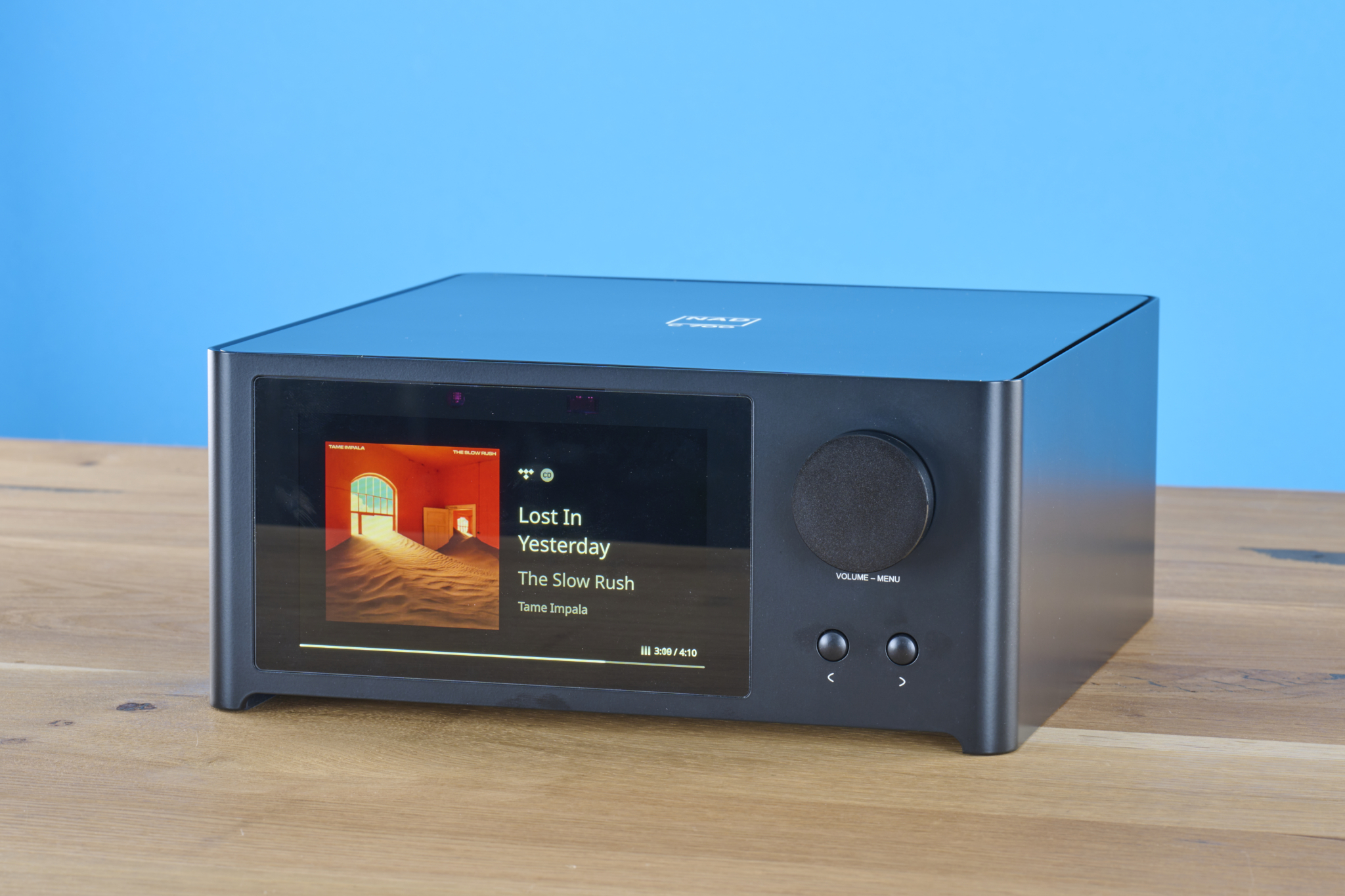 NAD C 700 im Test: Die günstigere Alternative zum M10 V2? - HIFI.DE