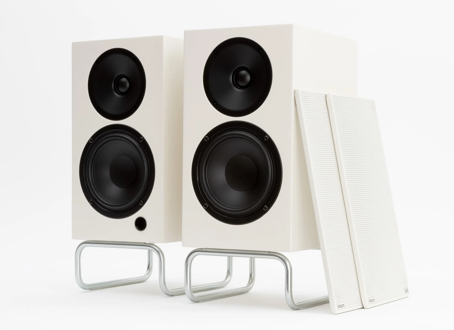 ELAC Debut ConneX bekommt Style-Upgrade: Kooperation mit Fashion-Label ...