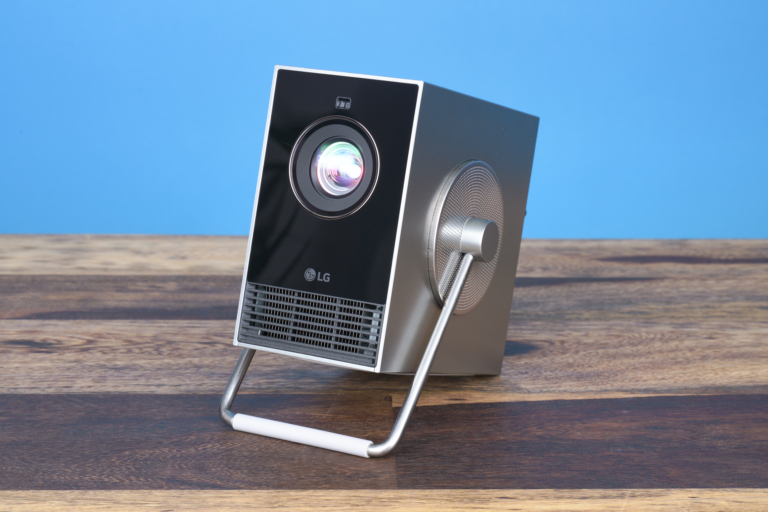 LG Cinebeam Q im Test: Kleines Gehäuse aber großes Heimkino? - HIFI.DE