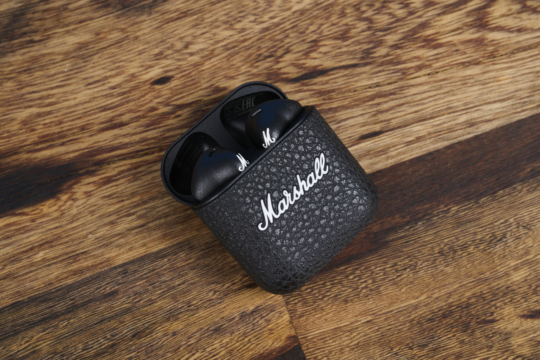 Marshall Minor IV im Test: Simple In-Ears mit auffälligem Design - HIFI.DE