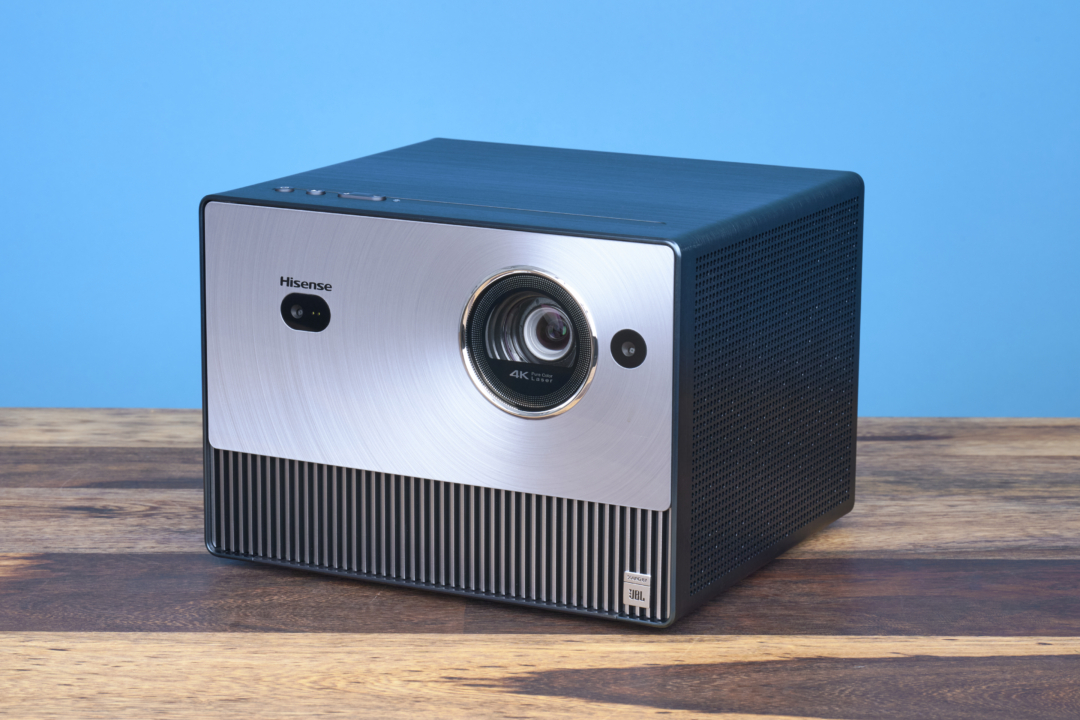 Hisense C1 im Test: Mini-Projektor beweist Größe - HIFI.DE