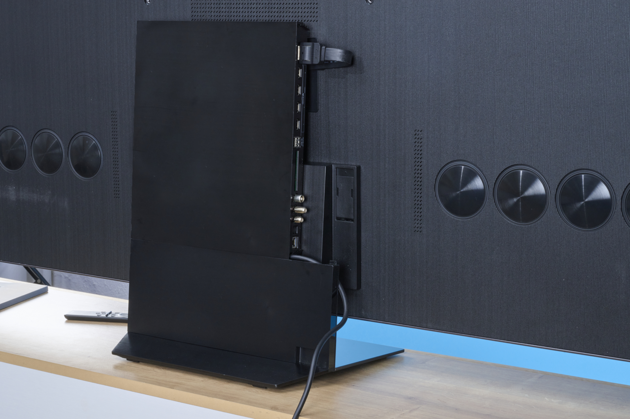 Samsung QN900D im Test – mit 8K-Auflösung an die Spitze? - HIFI.DE