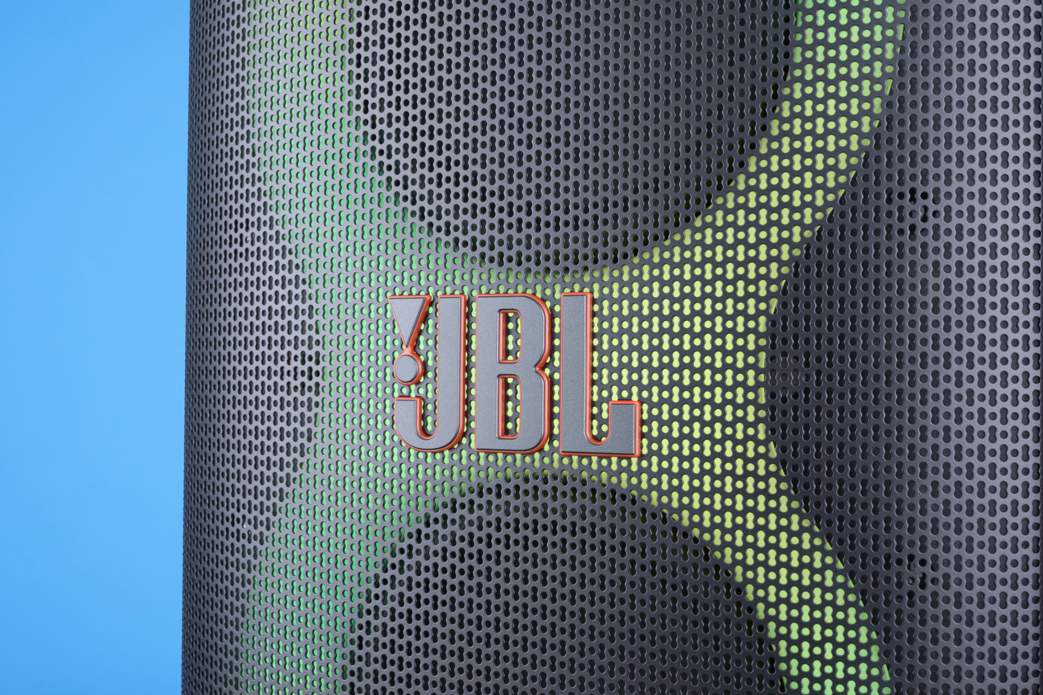 JBL Partybox Stage 320 im Test: Bunter Partybox-Allrounder - HIFI.DE