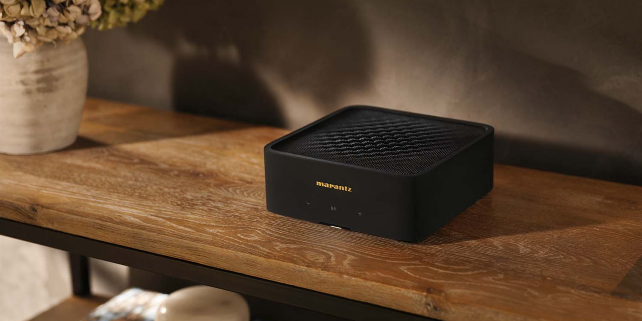 Panasonic OLED-TV HZW2004 auf der CES 2020 - HIFI.DE