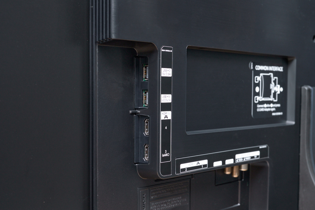 Samsung S90D im Test: So dicht ist er den Spitzen-OLEDs auf den Fersen ...