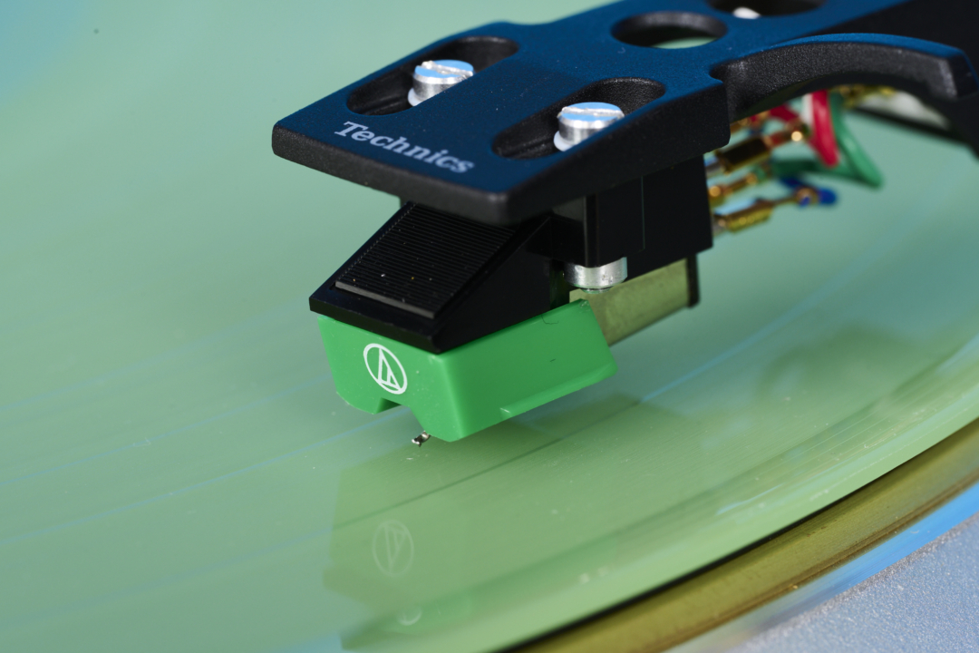 Technics SL-1300G im Test: Direktantrieb der Grand Class - HIFI.DE