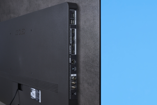 LG OLED C4 vs. LG OLED G4: Muss es immer der Spitzen-OLED sein? - HIFI.DE