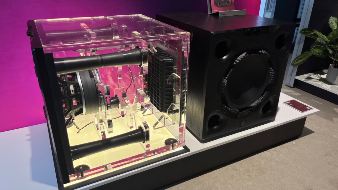 Dali bringt neuen Subwoofer V-16 F zur High End – mit Purifi-Sicke und ...