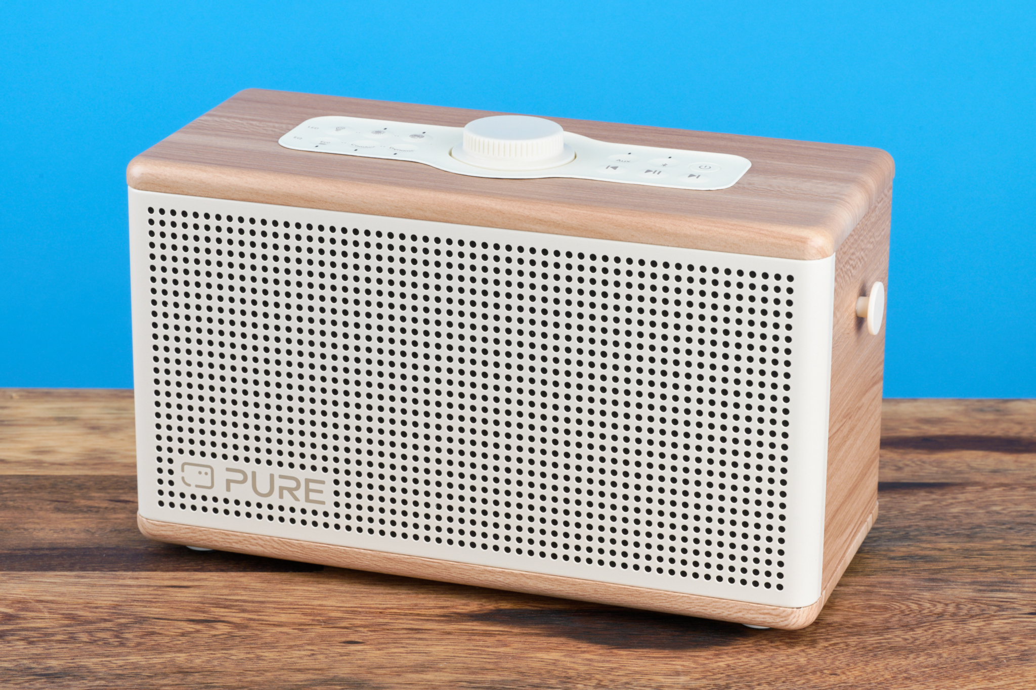 Pure Classic Aura im Test: Lichtshow und satter Sound!